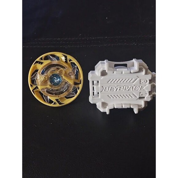 Hasbro | Toys | Garuda G3 Maximum Beyblade Hasbro Burst Evolution ...